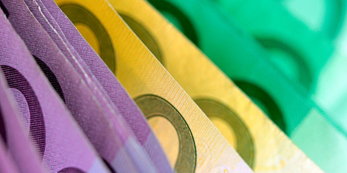 EZB will Euro-Banknoten bis 2024 moderner gestalten - Geld ...