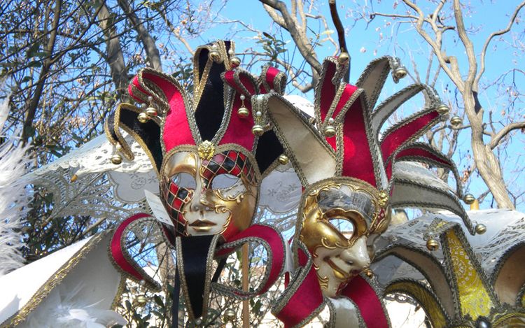 Karneval in Venedig: Überall ist Maskenball - Weltchronik - derStandard ...