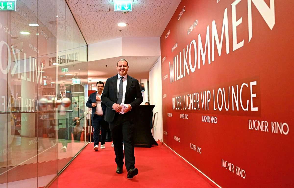 Wie die FPÖ im Wählerteich der Wiener Türken fischt – und damit Unmut ...