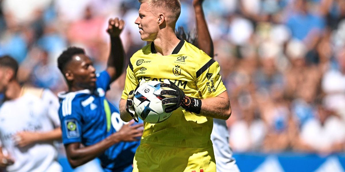 Pentz vor Reims-Niederlage auf die Bank verbannt, PSG siegt - Fußball ...