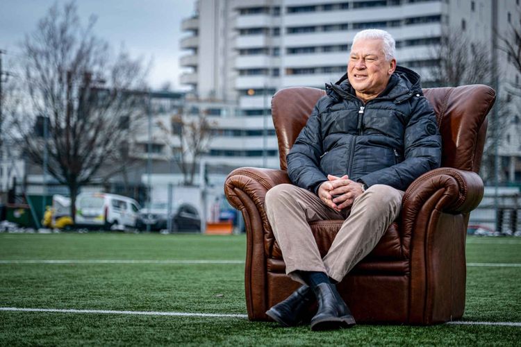 Toni Polster, Fußballgott: Vom Buhmann zur Kultfigur - Etat ...