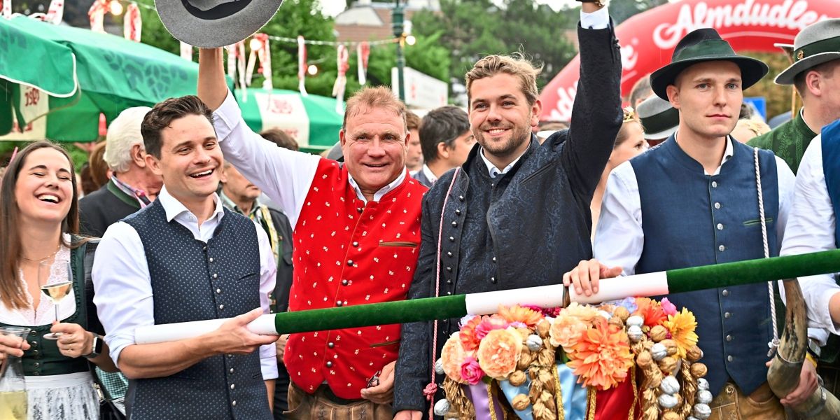 Volkspartei und Freiheitliche matchen sich, wer den Neustifter Kirtag ...