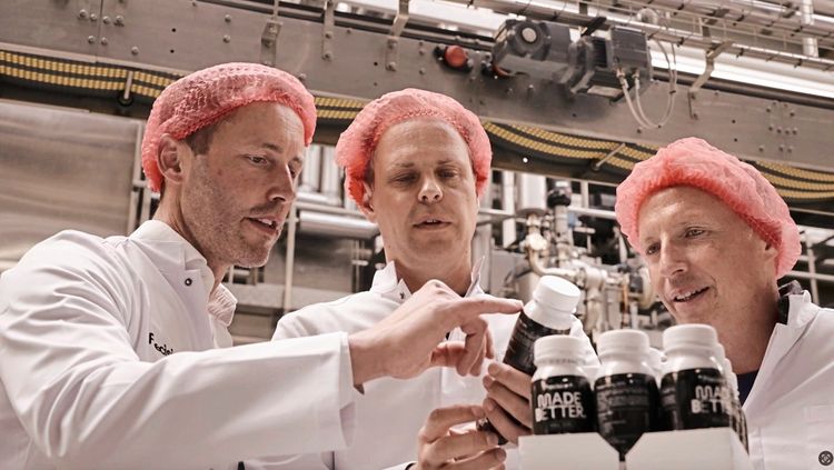 Schmeckt wie Milch, schäumt wie Milch – aber kommt aus dem Bioreaktor ...