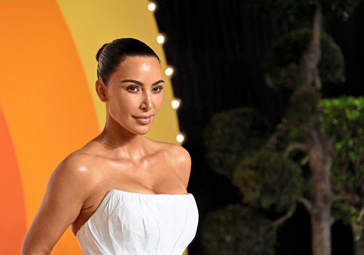Kim Kardashian: "Endlich mein Jusstudium abgeschlossen" - Weltchronik ...