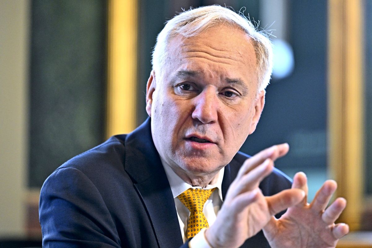 Rosenkranz tritt zur Seite - Hans Rauscher - derStandard.at › Diskurs