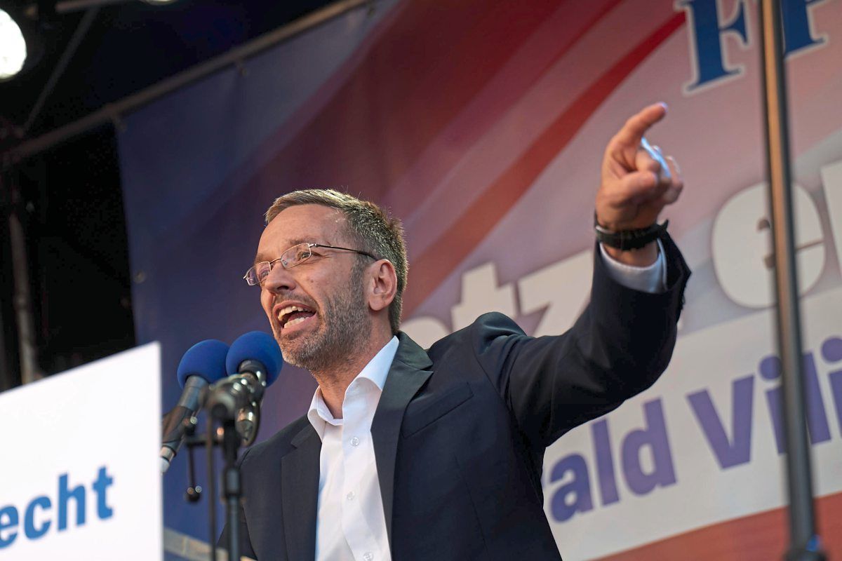 Hofer am Viktor-Adler-Markt: "Das war ein Angriff auf unseren Staat ...