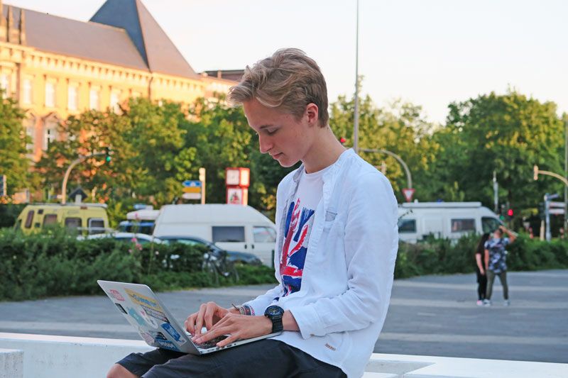 16 Jahre alt und schon Chef - Job & Karriere - derStandard.at › Karriere