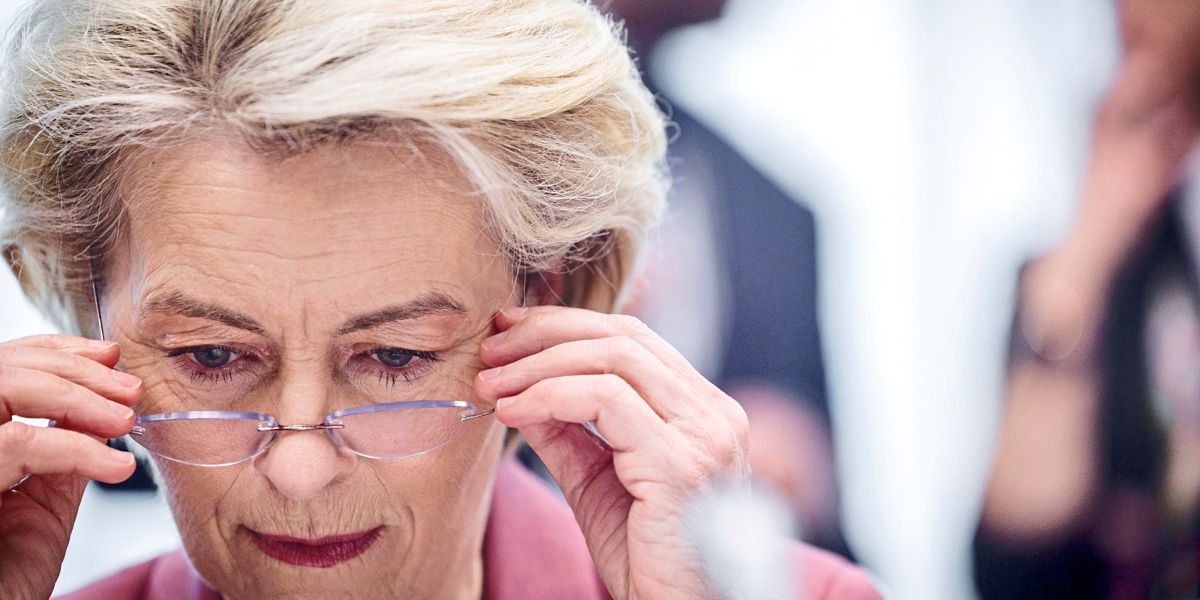 Geheimdienst-Pläne von Ursula von der Leyen sorgen für Unmut - EU - derStandard.at › International