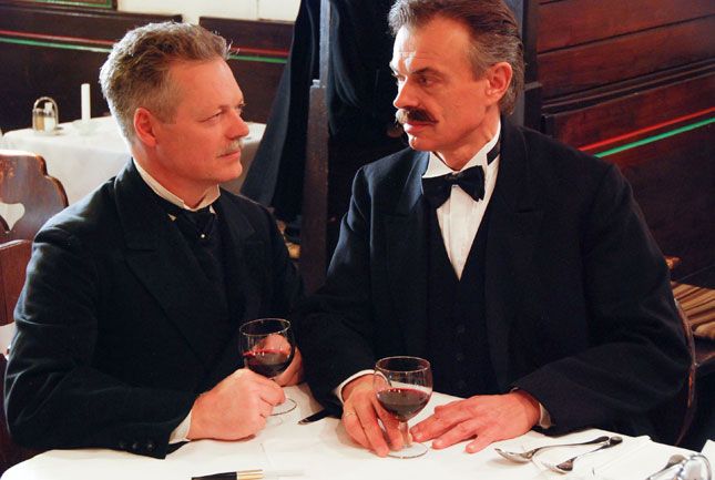 "Raubersgeschichte" Oberst Redl - Streaming & TV - derStandard.at › Etat