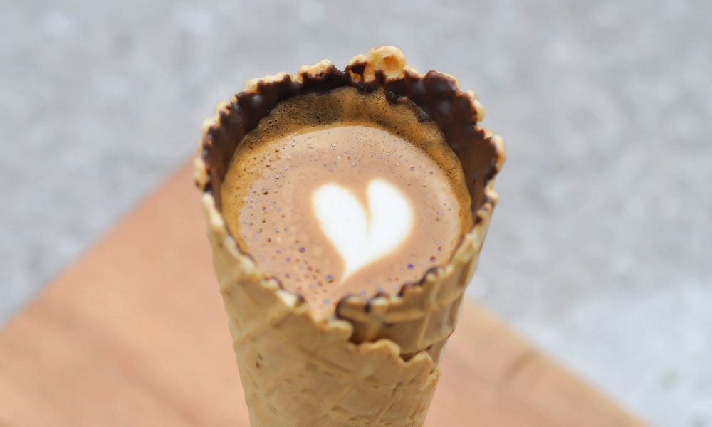 Cappuccino im Stanitzel: Instagram-Kaffee kostet nun 9,50 statt 5,50 ...
