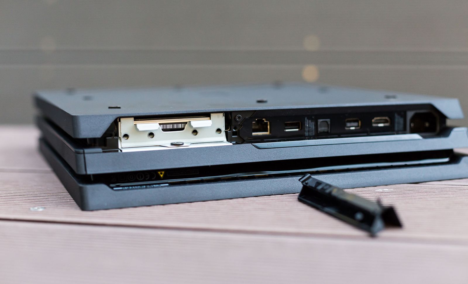 Playstation 4 Pro im Test: Starkes Upgrade, aber kein Muss - Gaming ...