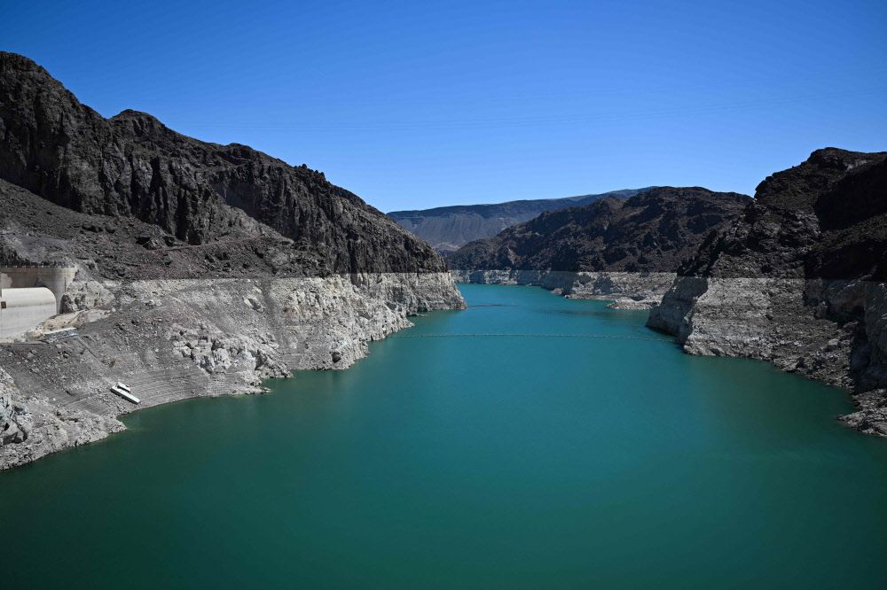Wohin das Wasser der austrocknenden Seen verschwindet - Natur ...