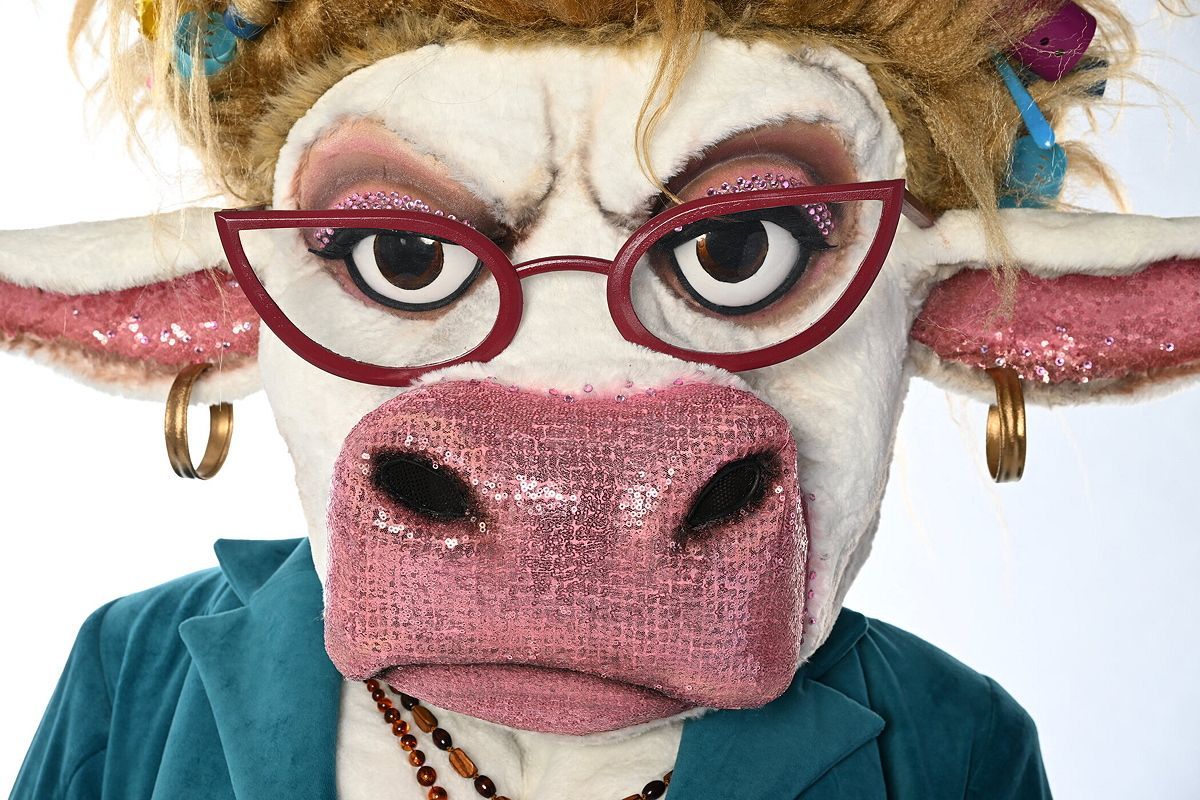 Meltem Kaptan gewinnt "Masked Singer" als missmutige Kuh - Streaming ...
