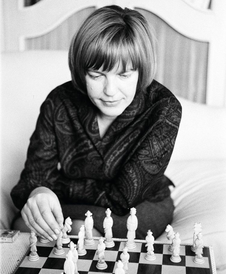 Neues Buch "Senza casa" bietet Einblicke in das Leben Ingeborg ...