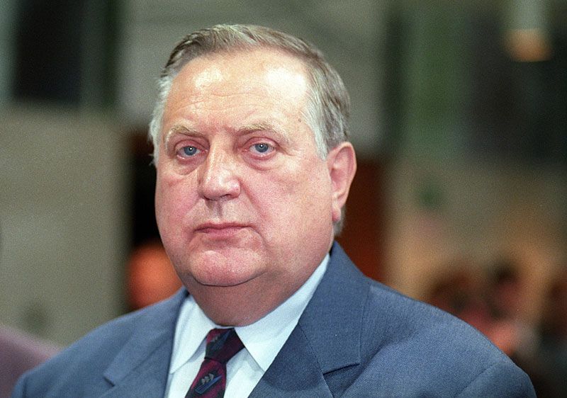 Ehemaliger Devisenhändler Schalck-Golodkowski ist tot - Wirtschaft ...