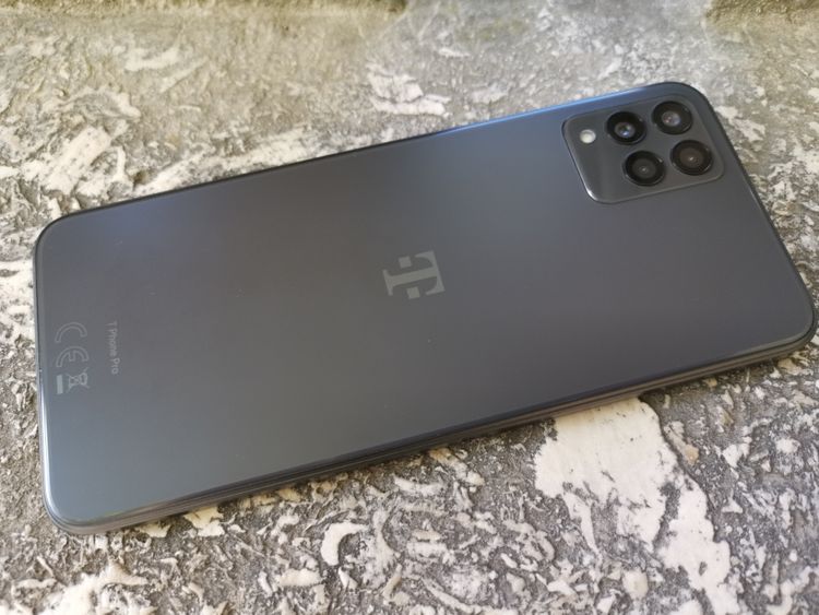 T Phone Pro im Test: Günstiger "Langläufer" mit Einschränkungen ...