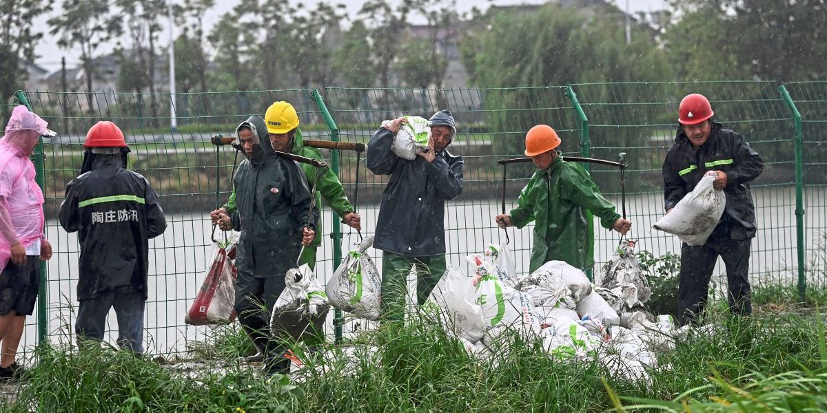 1,6 Millionen Menschen in China wegen Tropensturms Muifa evakuiert ... 1,6 Millionen Menschen in China wegen Tropensturms Muifa evakuiert ...