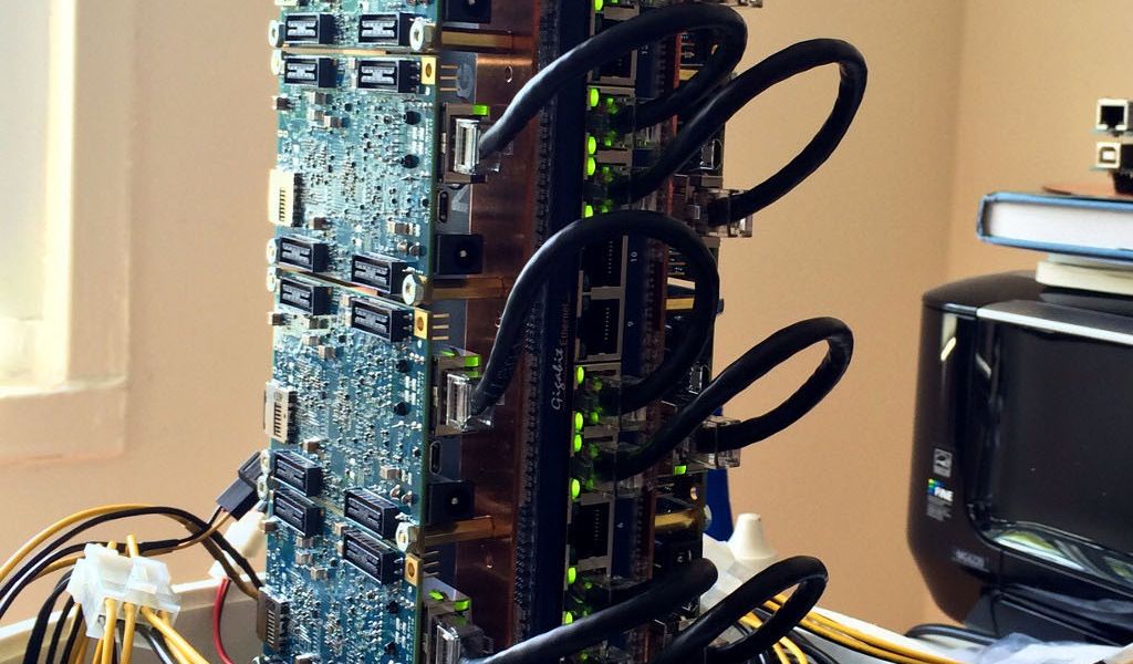 Parallac: Entwickler baut Supercomputer für den Schreibtisch - Innovationen - derStandard.at › Web