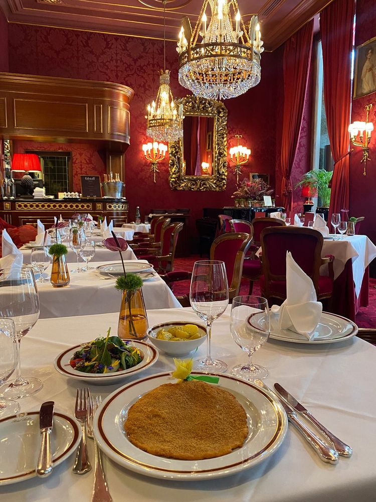 Das Sacher serviert jetzt auch veganes Wiener Schnitzel - Essen ...