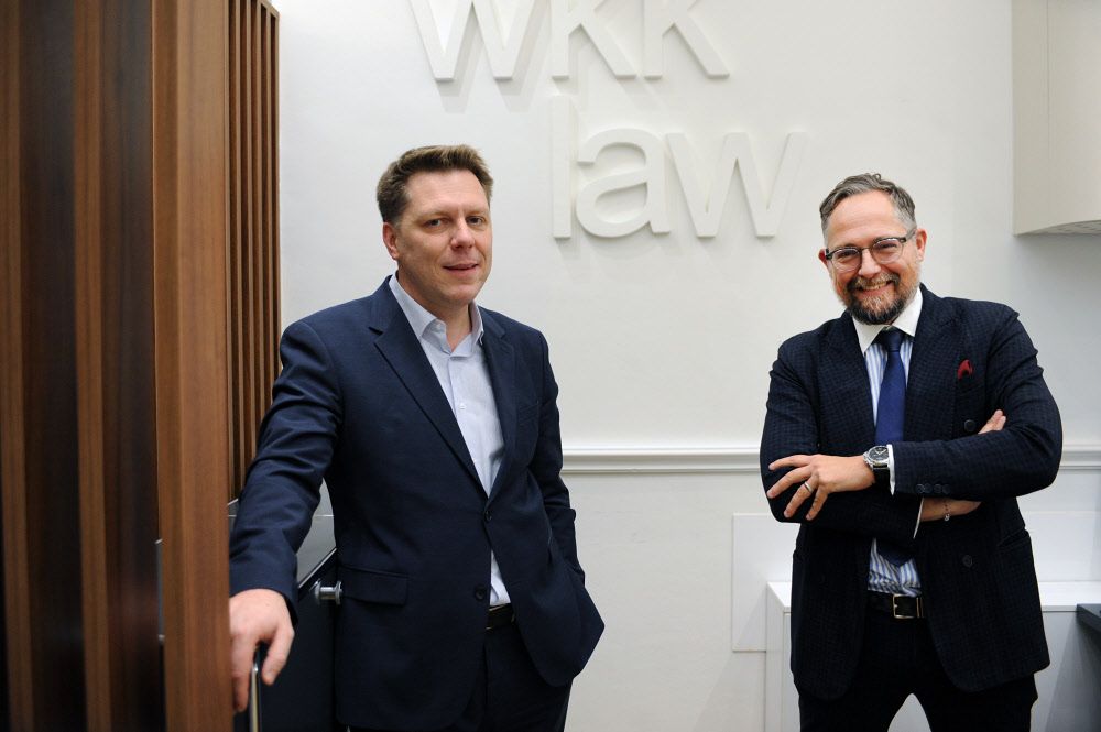 "Justiz ist kein Entertainment": Schmid-Anwalt Kier und Karmasin-Anwalt ...