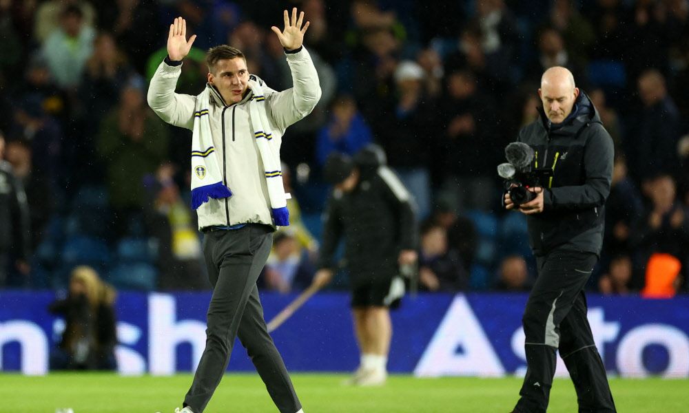 Wöber in Leeds präsentiert – Tottenham fertigt Crystal Palace ab ...