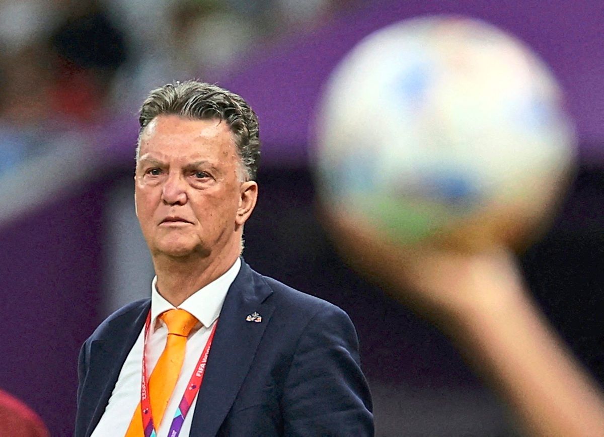 Ex-Oranje-Teamchef Louis Van Gaal von Krebs geheilt - Fußball ...