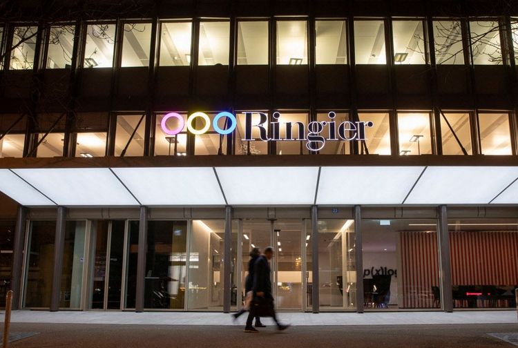 Schweizer Medienkonzern Ringier streicht 55 Jobs - Etat - derStandard ...