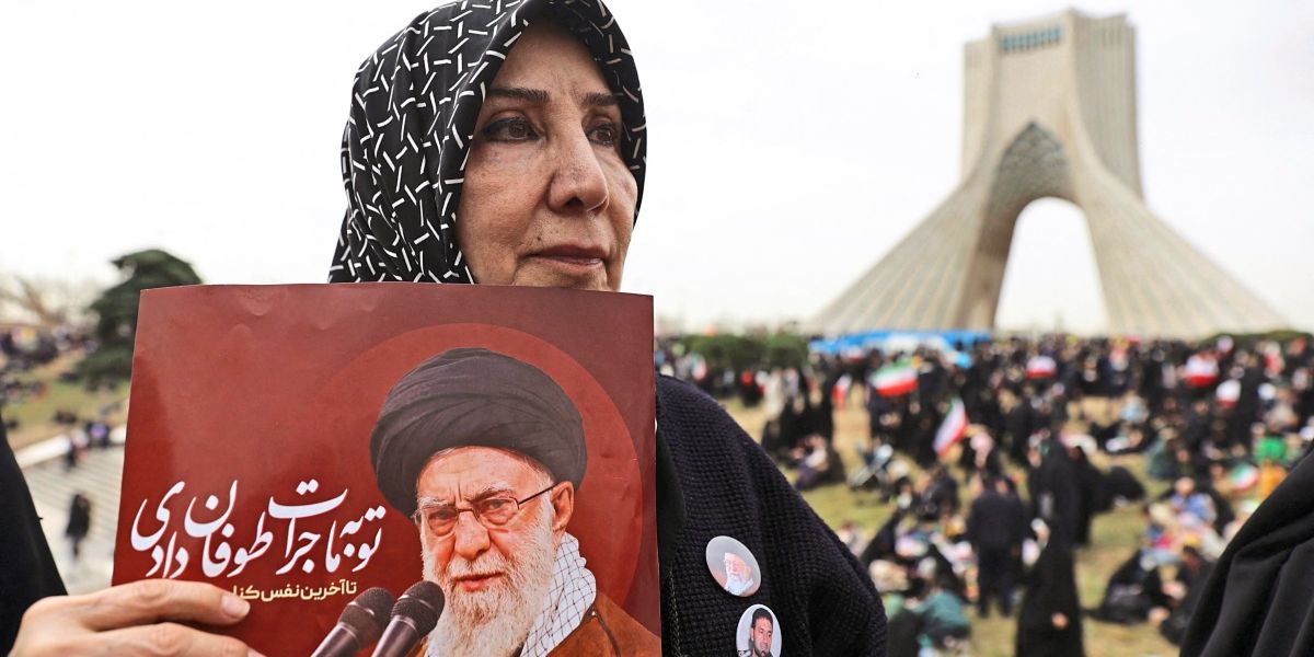 Iran mobilisiert Anhänger am Jahrestag der Revolution von 1979 - Iran ...
