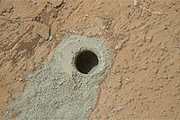 Rover "Curiosity" bohrte wieder den Mars an - Weltraum - derStandard.at ...