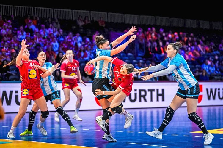 Österreichs Handballerinnen stehen nach zweitem Sieg in der WM ...