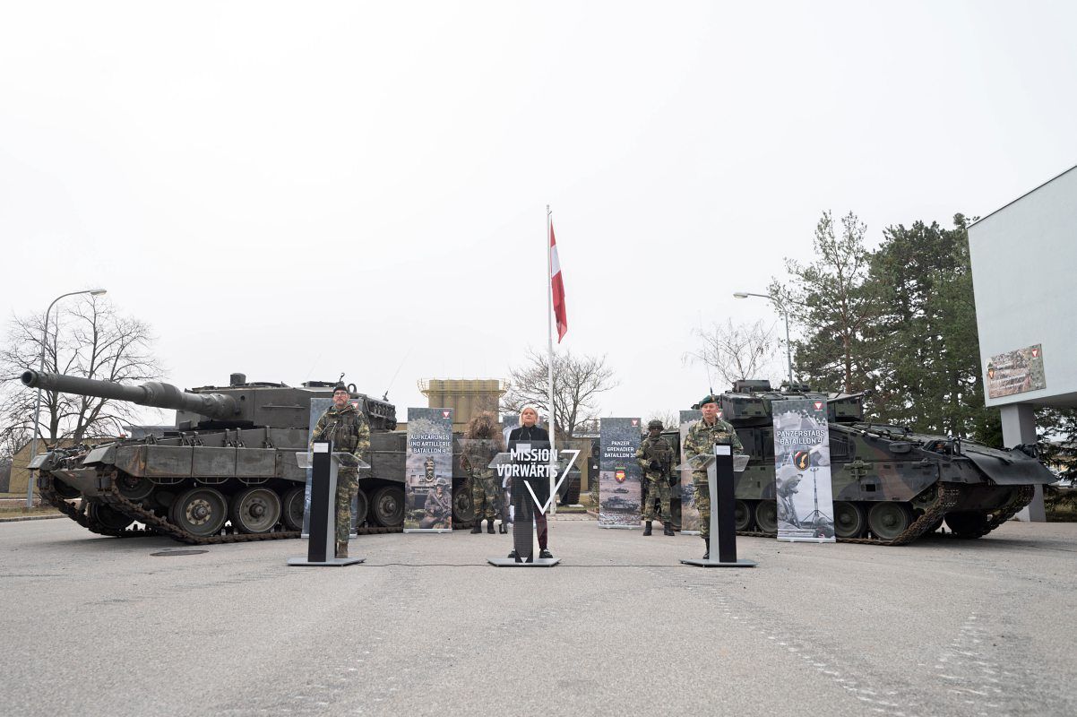 Upgrade für "Leopard 2" Kampfpanzer und "Ulan" Schützenpanzer des ÖBH ...