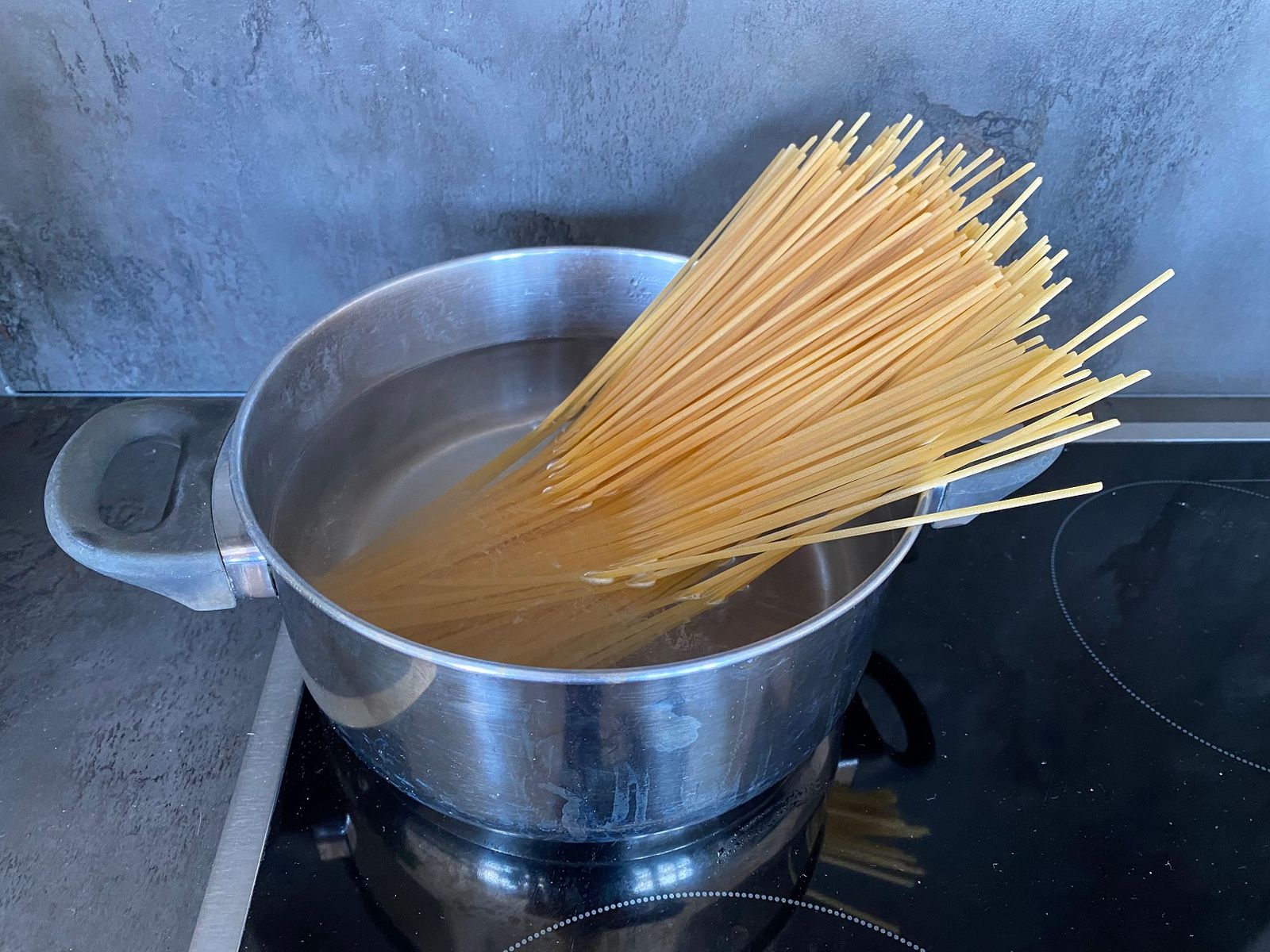 Rezept: Spaghetti al Pomodoro - Vegetarische Rezepte - derStandard.at ...