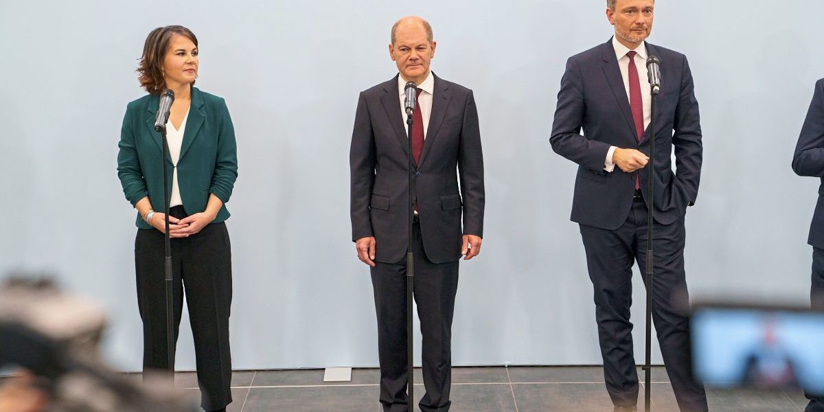Ampel-Verhandlungen: Streit zum Start - Birgit Baumann - derStandard.at ...
