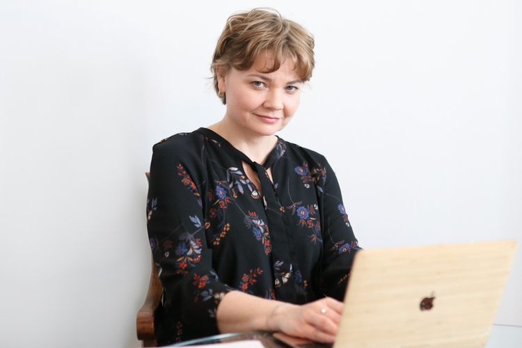 Burnout erkennen und behandeln mit Primaria Dr.in Michaela-Elena ...
