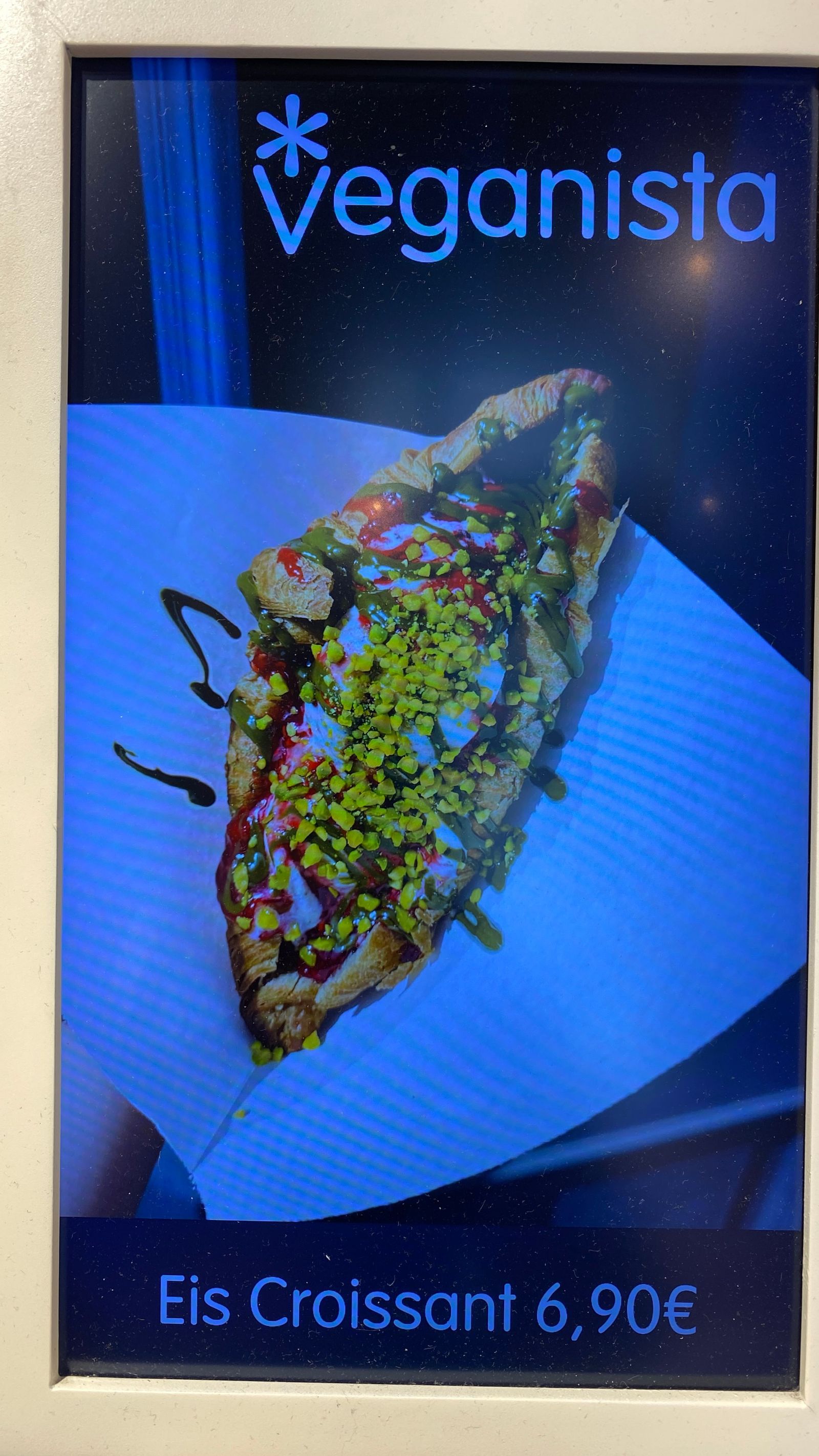 Überraschend bis katastrophal: Wie die trendigen Eis-Croissants in Wien ...