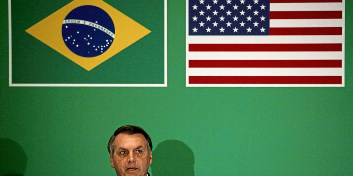US-Parlamentarier fordern Entzug von Bolsonaros Visum - USA ...