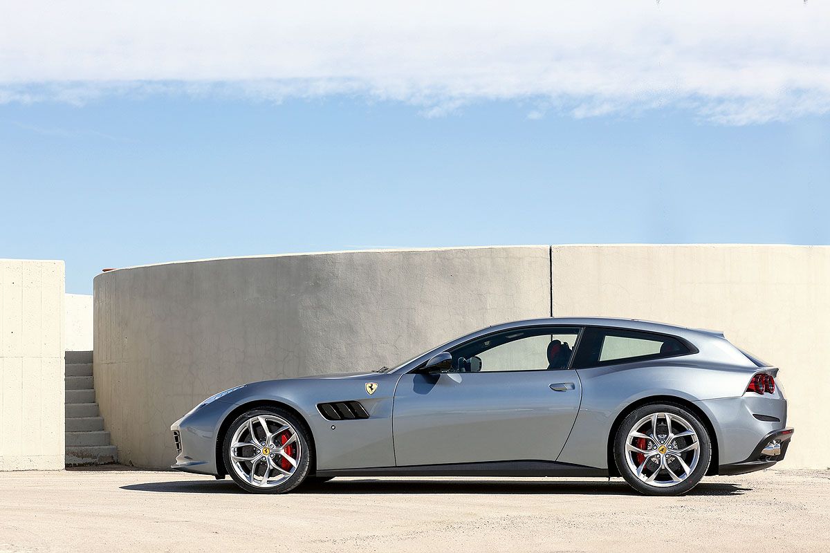 Ferrari GTC 4 Lusso T: Familienfest - Auto - derStandard.at › Lifestyle