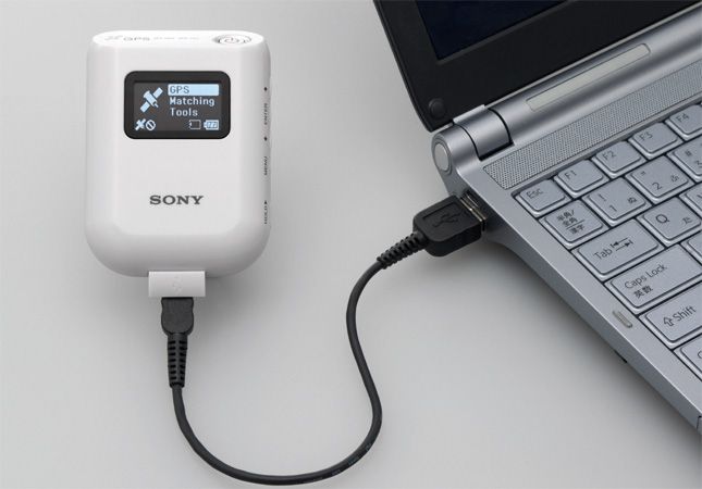 Neue Digicams und GPS-Modul von Sony - Fotografie - derStandard.at › Web