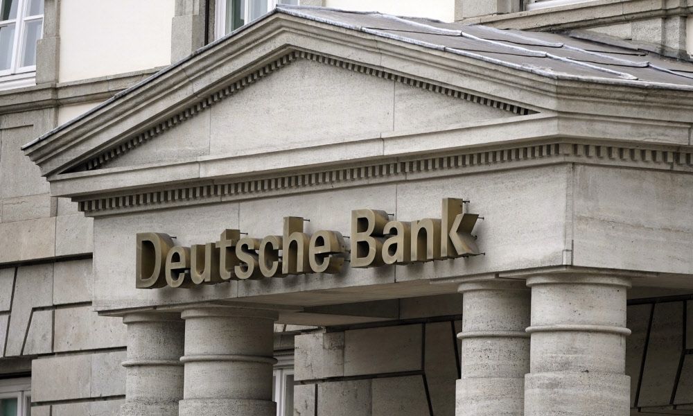 Deutsche Bank erreicht bestes Jahresergebnis seit 2011 - Unternehmen ...