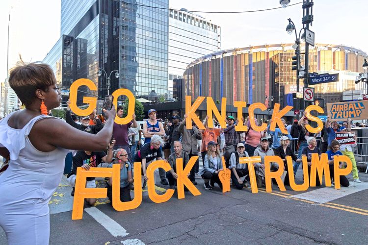 Spurs verkürzen gegen Knicks im NBA-Finale, Buh-Rufe für Trump ...