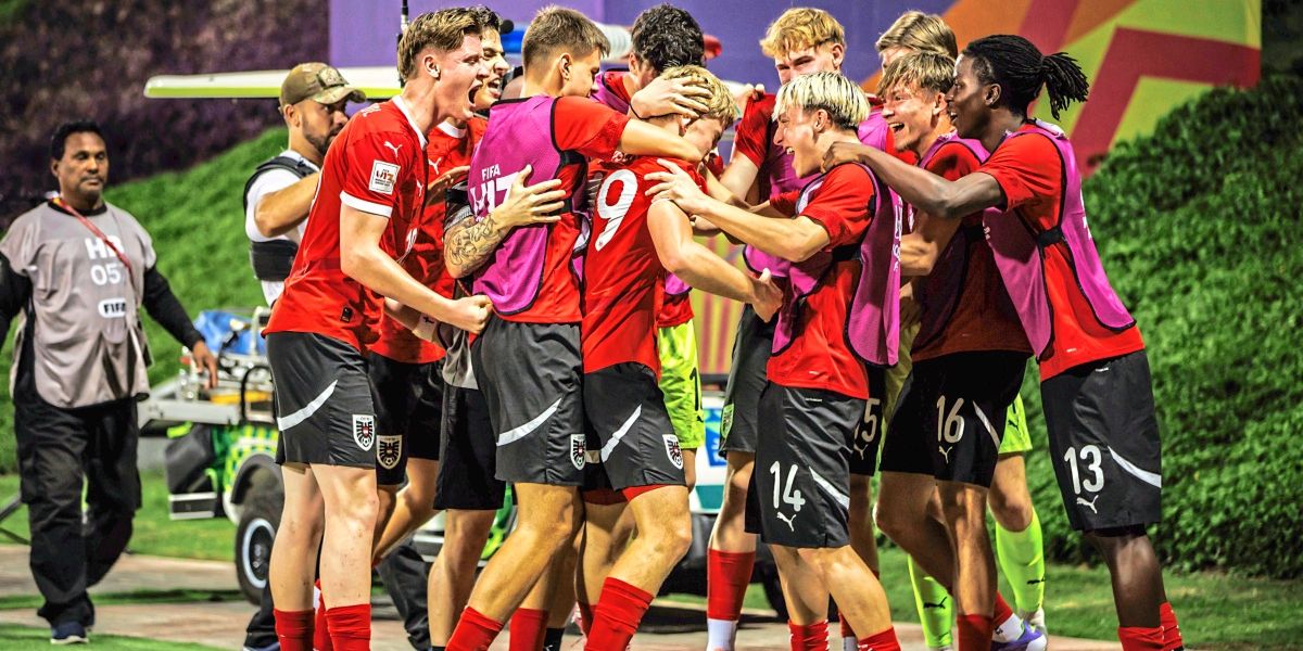 U17-Fußballer ziehen mit Sieg gegen Italien sensationell ins WM-Endspiel ein - Fußball ...