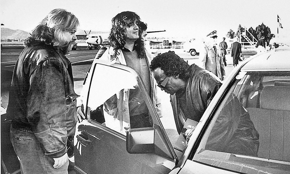 Neues Buch von Vojo Radkovic: Mit Neil Young abhängen - Musik ...