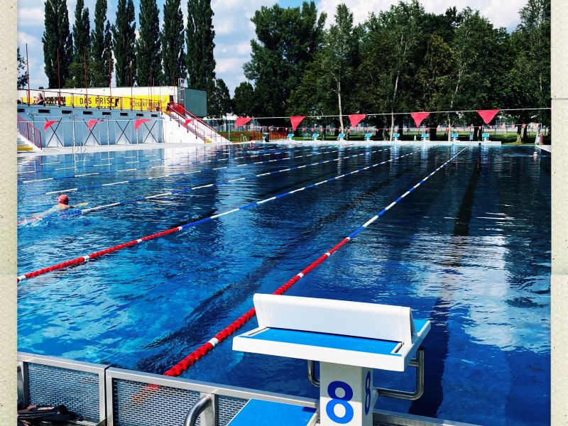 Freibad-Eröffnung: Pr(o)ust-Momente im Stadionbad - Wien - derStandard ...