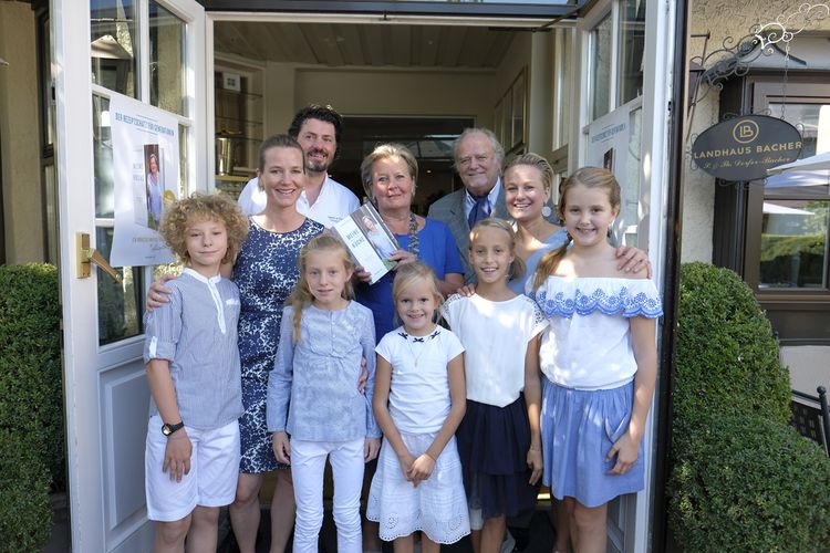 Zu Gast am Familientisch von Lisl Wagner-Bacher - Bücher zum Thema ...