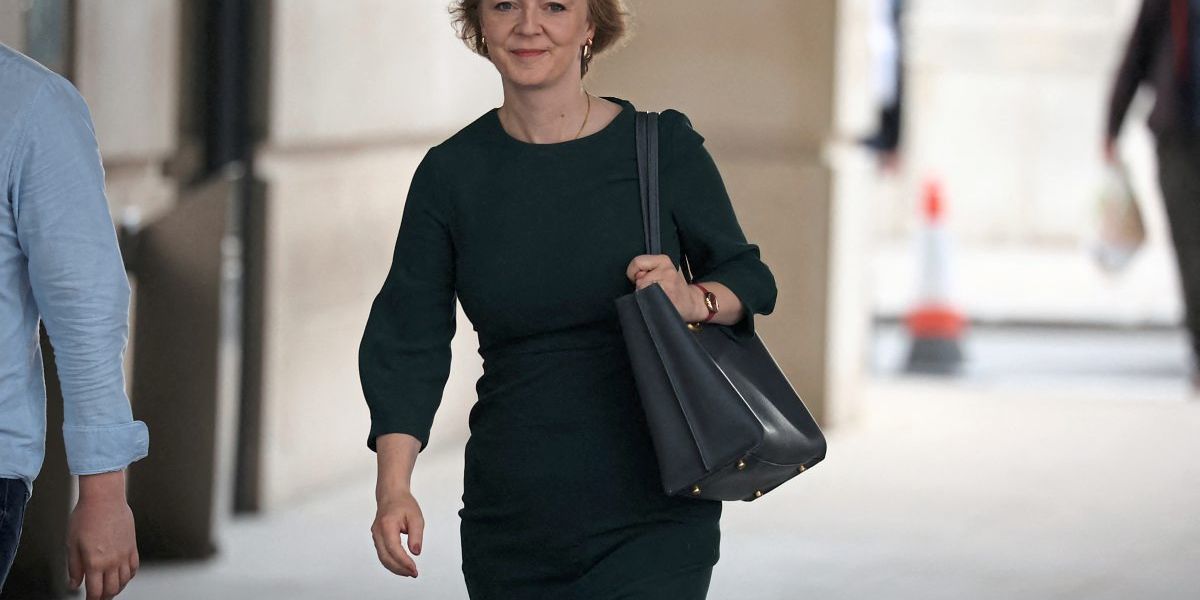 Truss steht nach erbittertem Kampf vor Einzug in die Downing Street ...