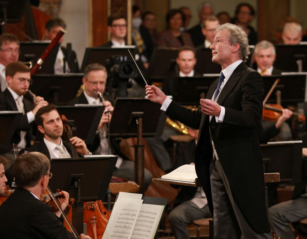 Neujahrskonzert mit Franz Welser-Möst: Knapp am Klimaprotest vorbei ...