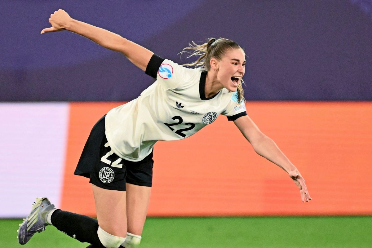 EM: Wieso Fußballspielerinnen jetzt auch Influencerinnen sind - Mode ...