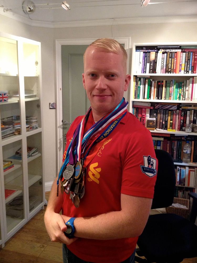 Night Run: James Clarkes 100 Medaillen gegen die Dunkelheit - Rotte ...