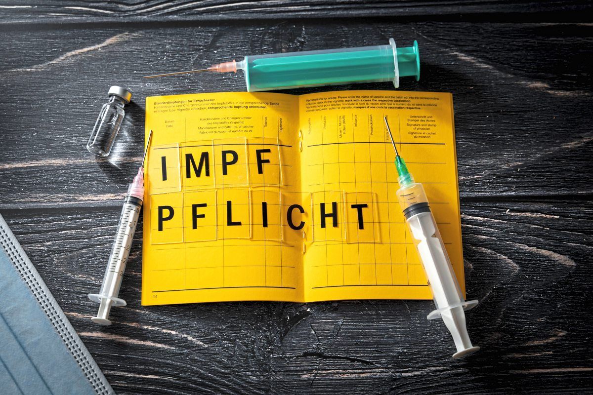 Wie es wirklich zur Corona-Impfpflicht kam - Erkrankungen & Therapie ...