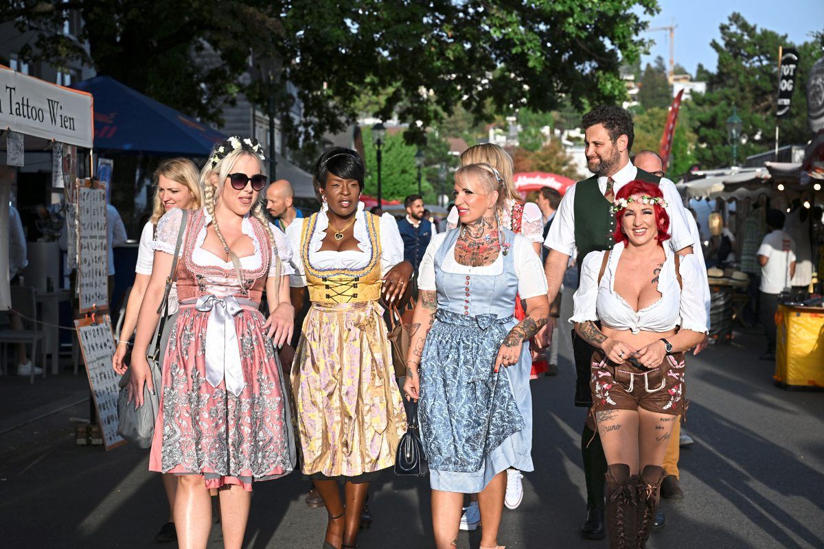 Neustifter Kirtag: Schräger Lokalaugenschein mit Peter Waldeck ...